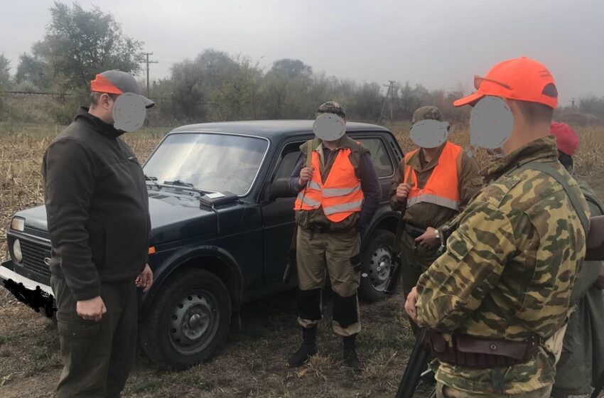 Două dosare penale. Braconierii care au atacat toamna trecută patru ... Două dosare penale. Braconierii care au atacat toamna trecută patru ...